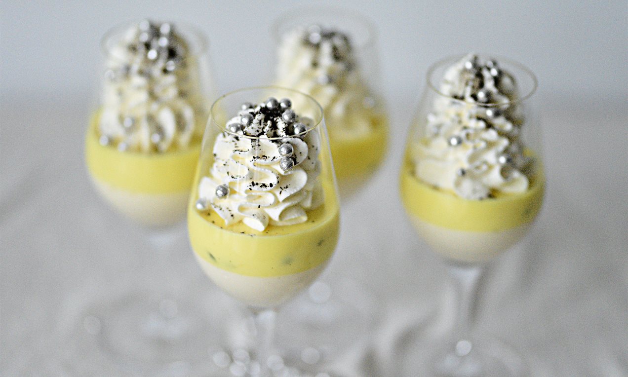 Vanilja-passionhedelmäpannacotta Resepti | Dr. Oetker